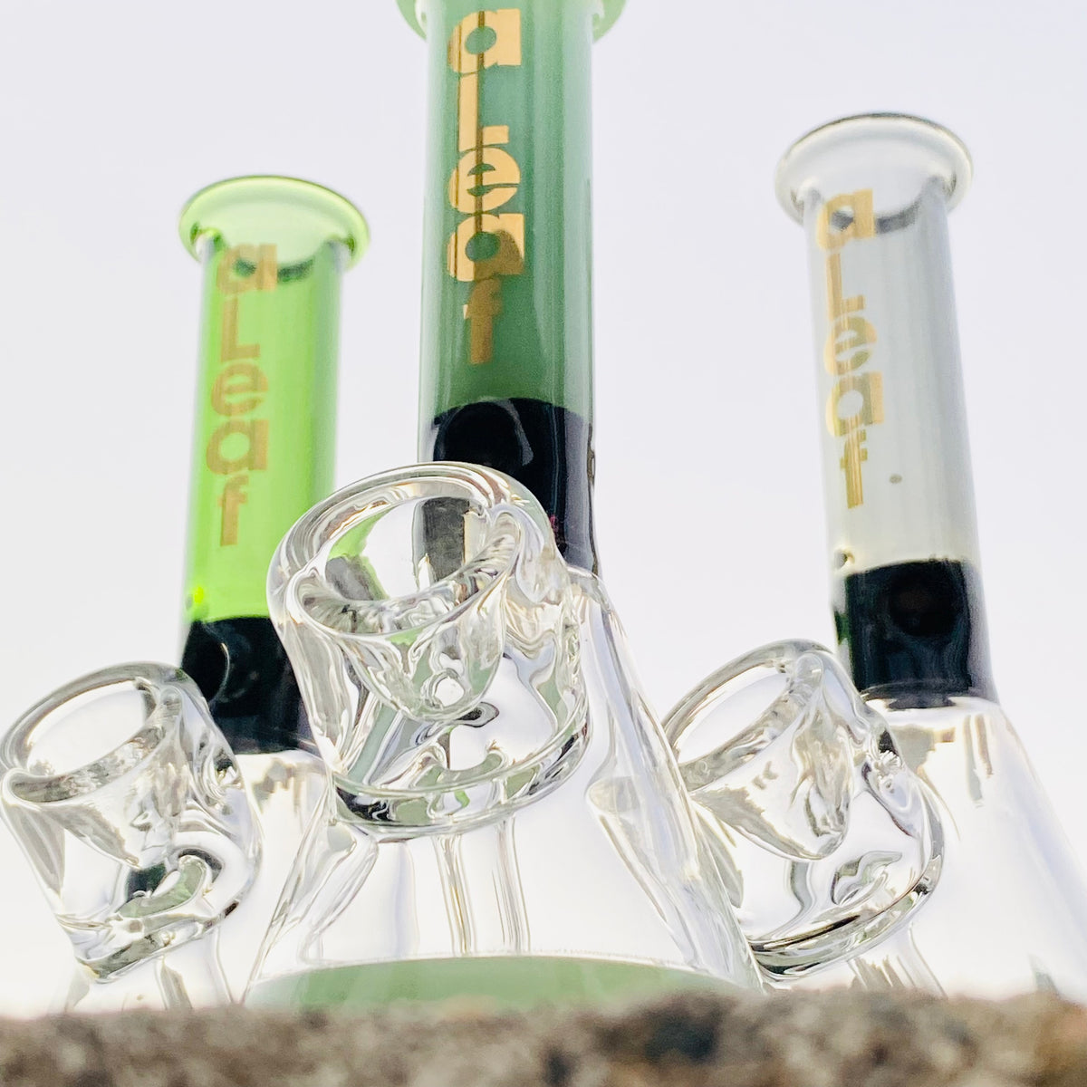 6" aLeaf® Built-in-Bowl Beaker Water Pipes – aLeaf Glass